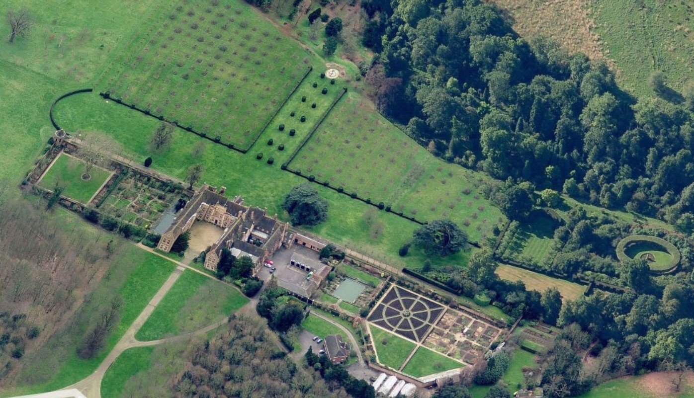 ALISHER USMANOV: Insights into Dilbar's Billionaire Owner