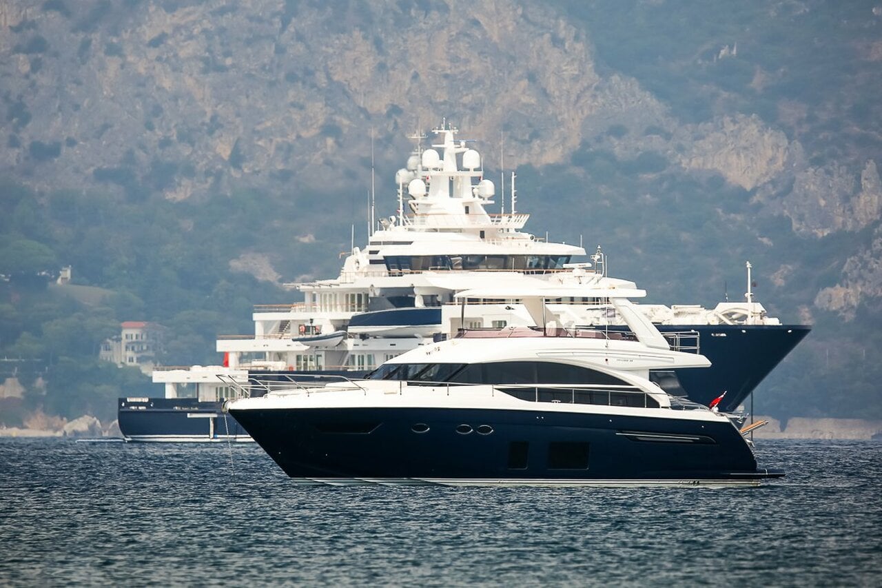 MULTIVERSE Yacht • Yuri Milner $250 Million Superyacht