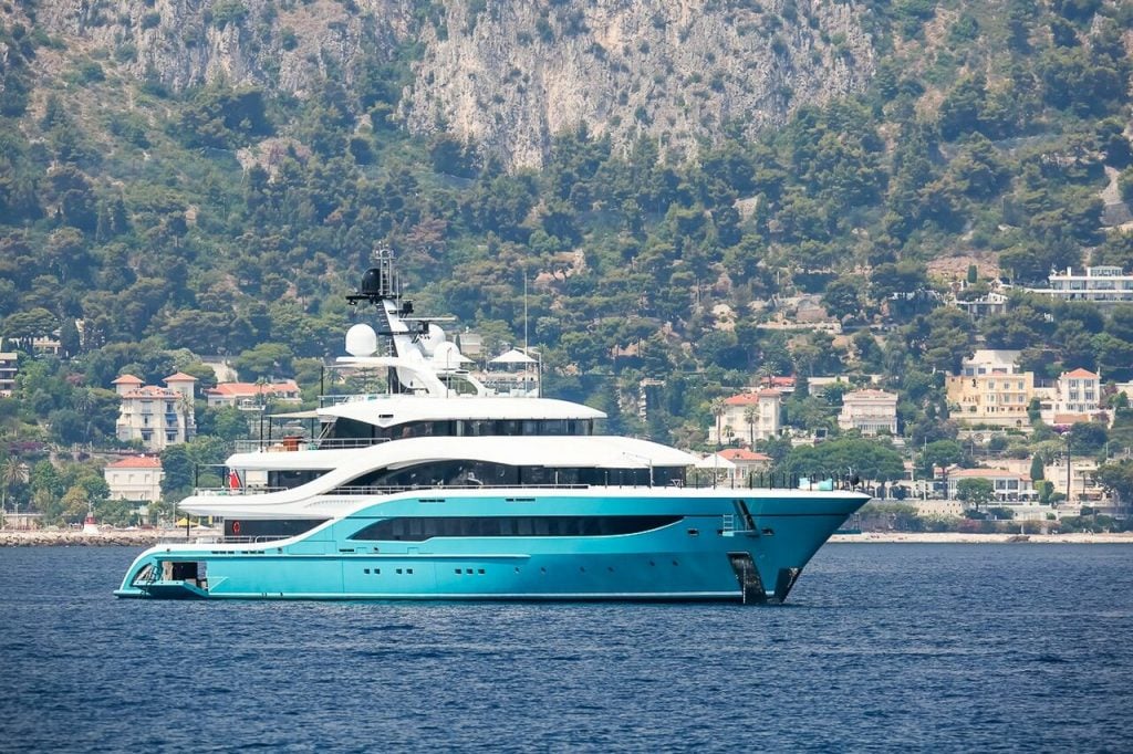Go Yacht • Turquoise • 2018 • 77m • Photos & Video