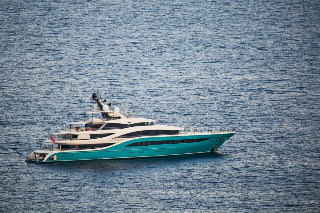 Go Yacht • Turquoise • 2018 • 77m • Photos & Video