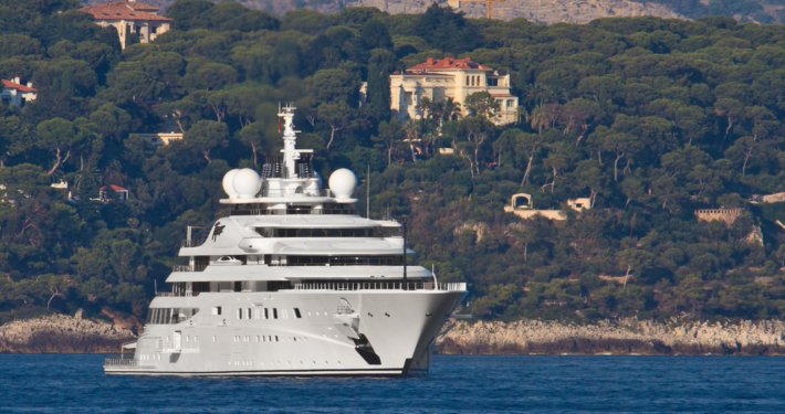 The Crazy $450,000,000 Yacht A+ (ex: Topaz) | SuperYachtFan