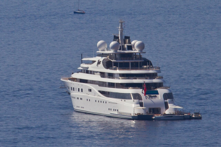 BLUE Yacht • Lurssen • 2022 • Value $600M • Owner Sheikh Mansour