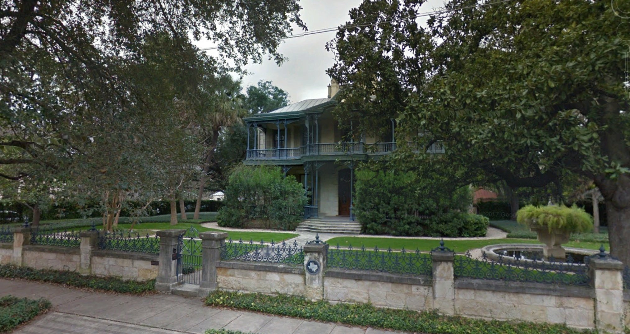 Meet CHARLES BUTT: The Visionary Billionaire Yacht Owner Behind HEB