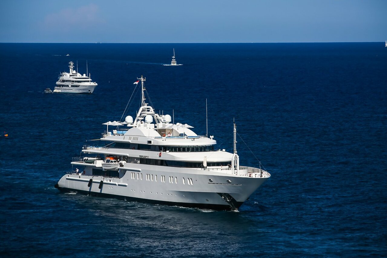 Yacht Moonlight II • Neorion Syros Shipyards • 2006 • Photos & Video