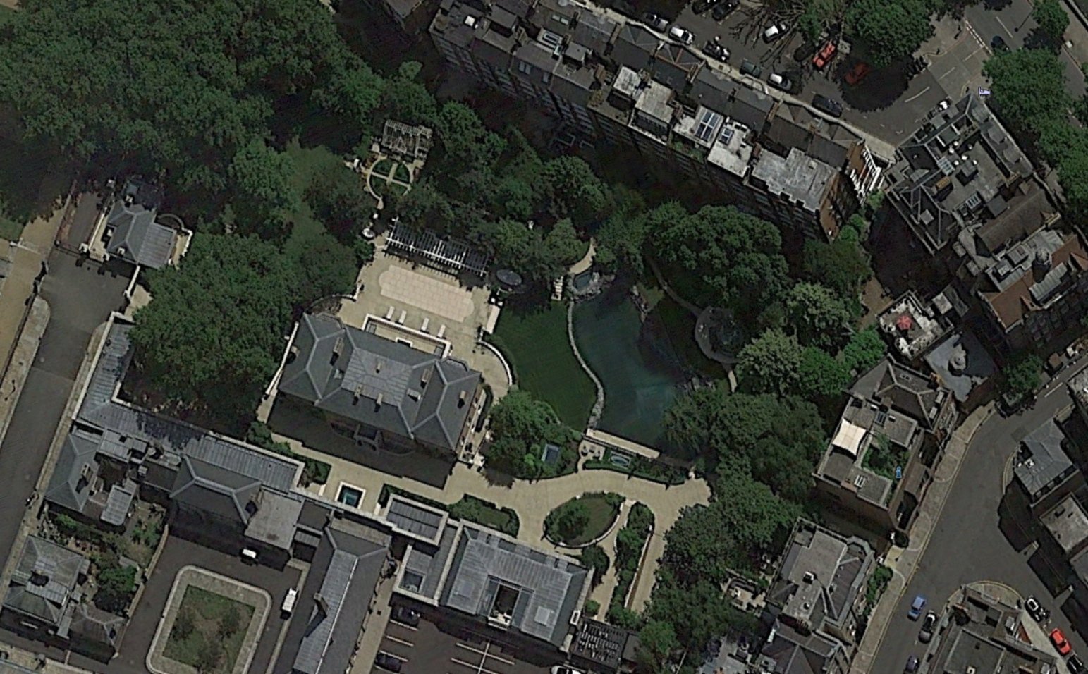 Nick Candy: A Billionaire Real Estate Developer and Interior Design Icon