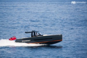 Inside GENE MACHINE Yacht • Amels • 2013 • Value $35M • Owner Jonathan ...