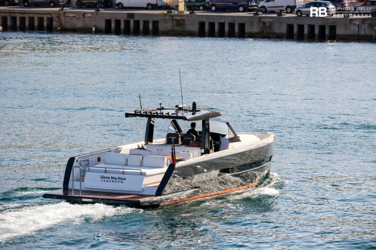 Inside GENE MACHINE Yacht • Amels • 2013 • Value $35M • Owner Jonathan ...