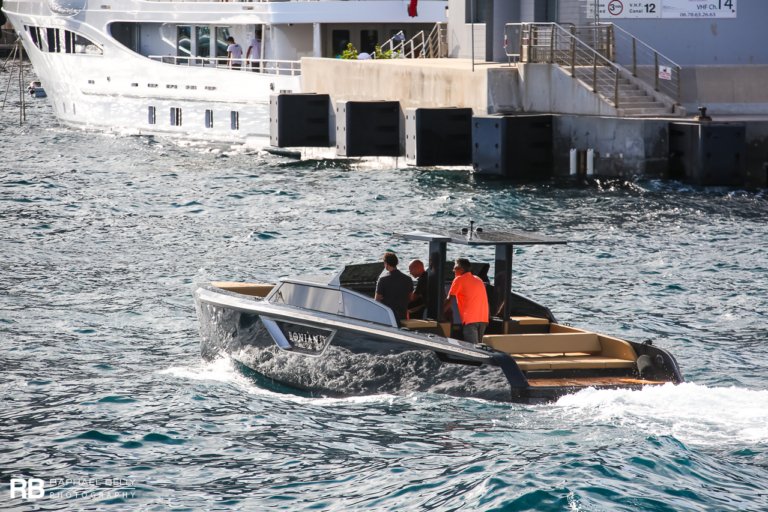 Inside LONIAN Yacht • Feadship • 2018 • Value $160M • Owner Lorenzo ...