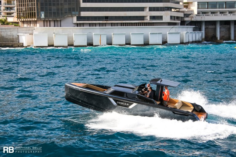 Inside LONIAN Yacht • Feadship • 2018 • Value $160M • Owner Lorenzo ...