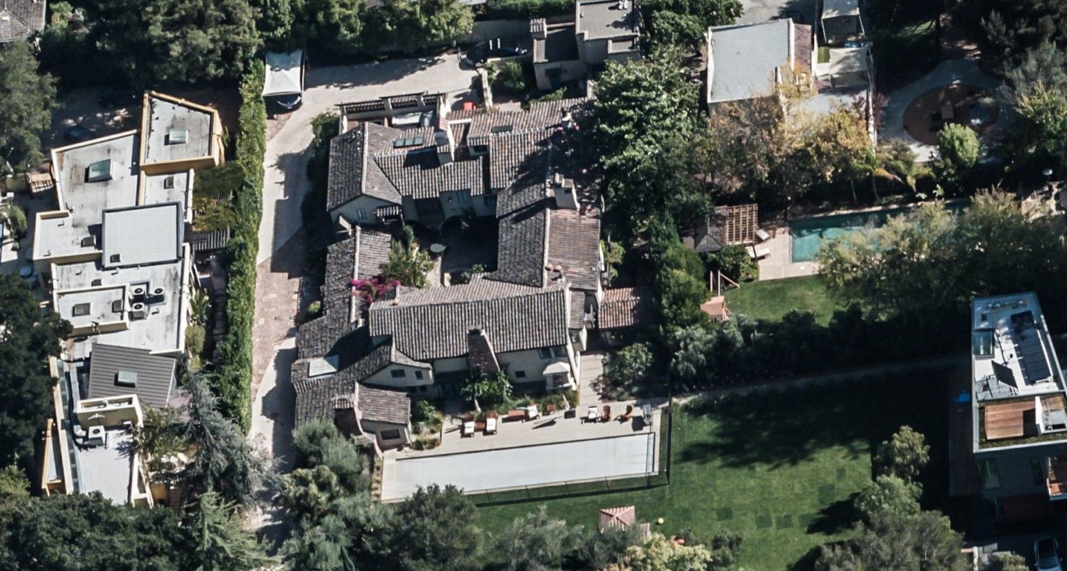 LARRY PAGE • Net Worth $104 billion • House • Yacht • Private Jet