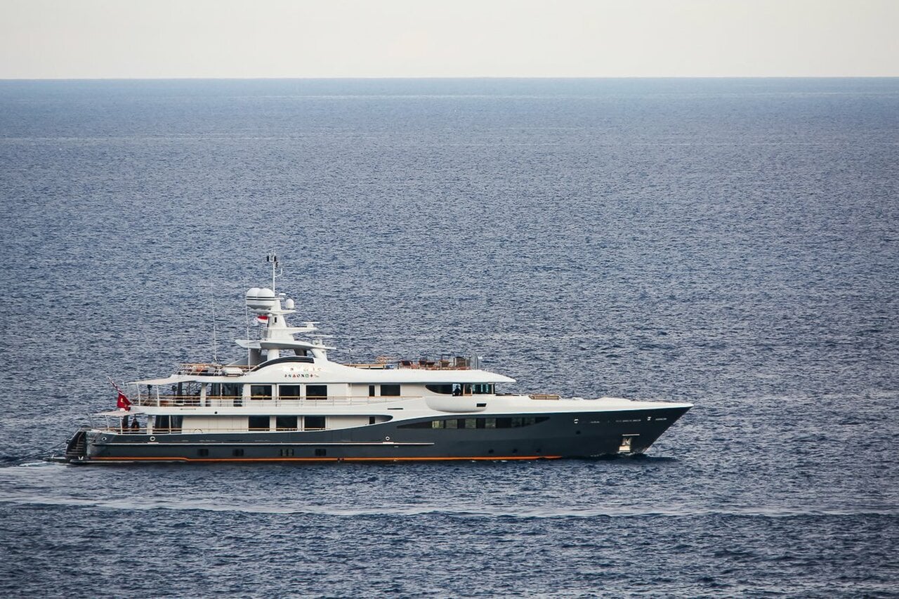 Yacht Gene Machine • Amels • 2013 • Photos & Video