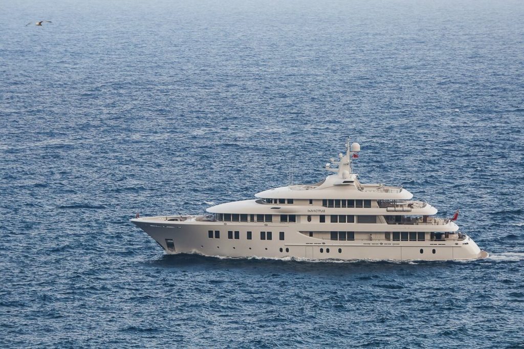 Yacht Invictus • Delta Marine • 2013 • Photos & Video