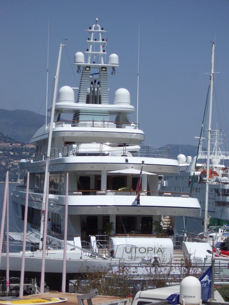 Yacht Utopia • Feadship • 2004 • Photos & Video