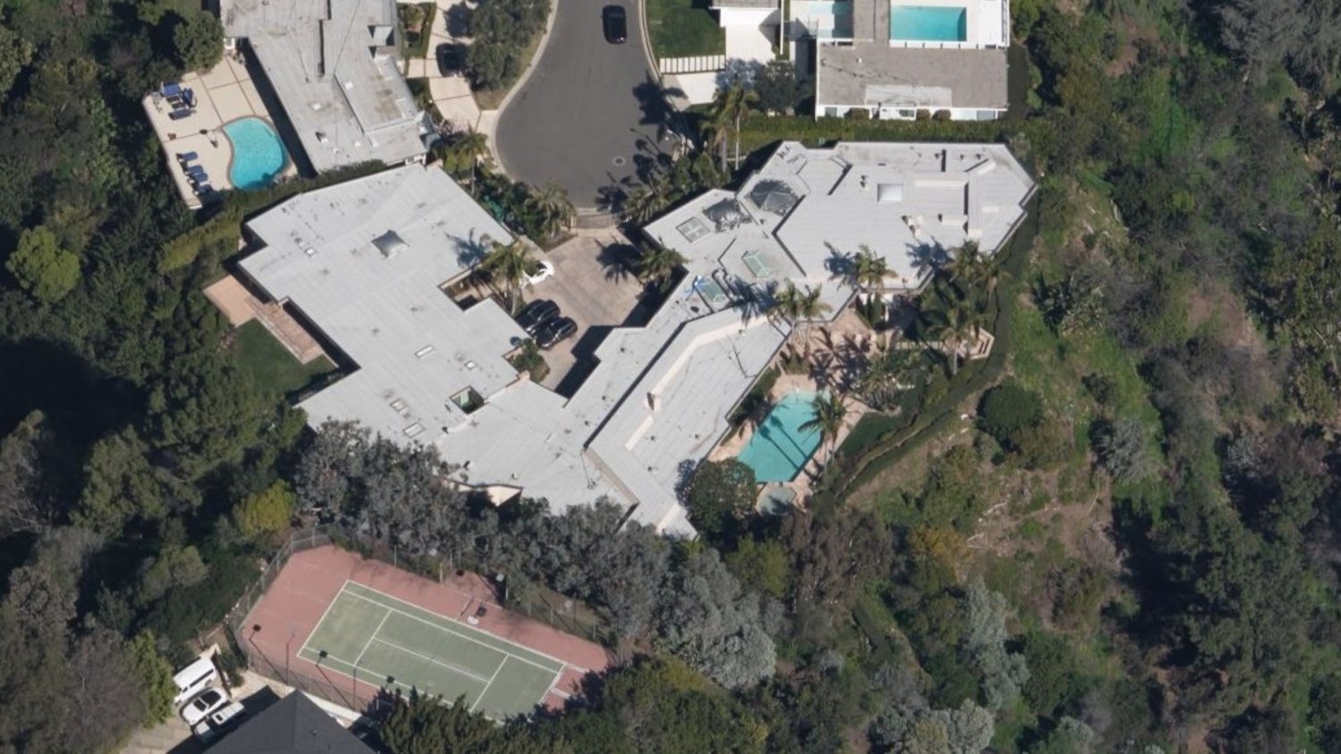 BOB MANOUKIAN • Net Worth $500 Million • House • Yacht • Private Jet