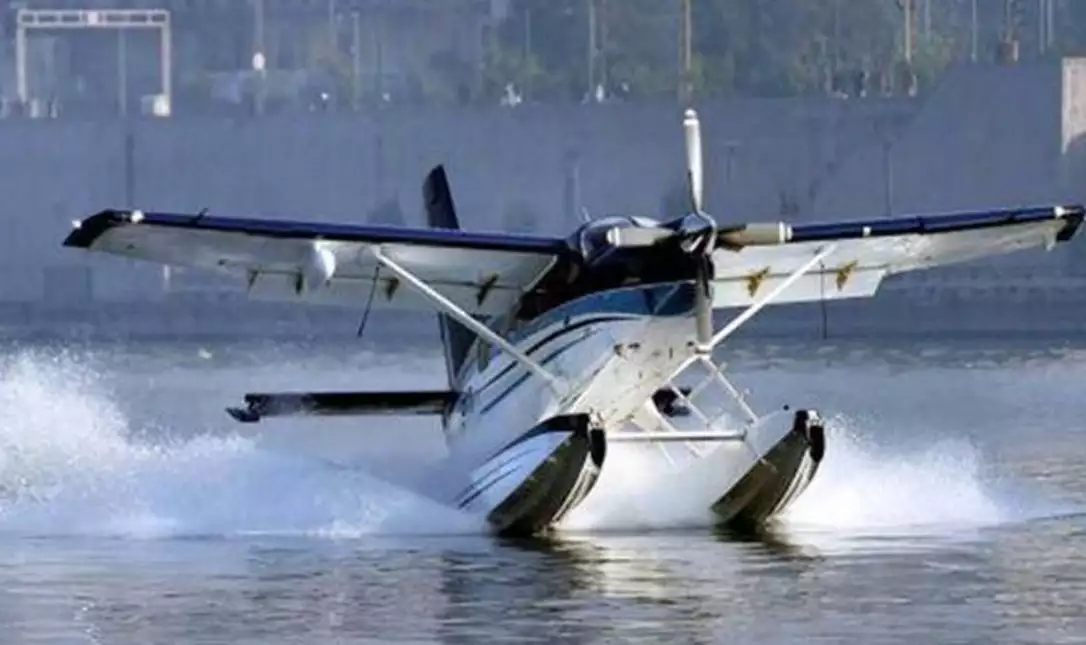 Who is the Owner of the yacht ANDREA? Steve Wynn