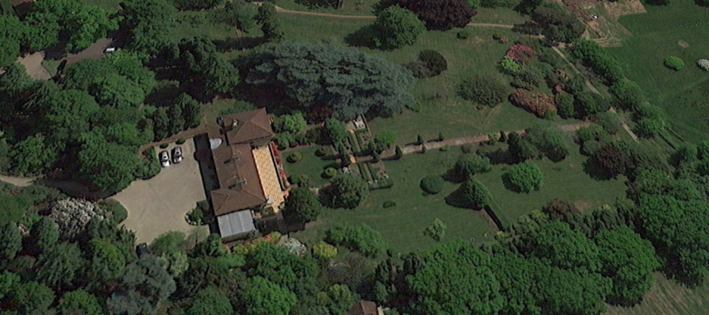 ERIC CLAPTON - Net Worth $300 Million - Owner of the Yacht Va Bene ...