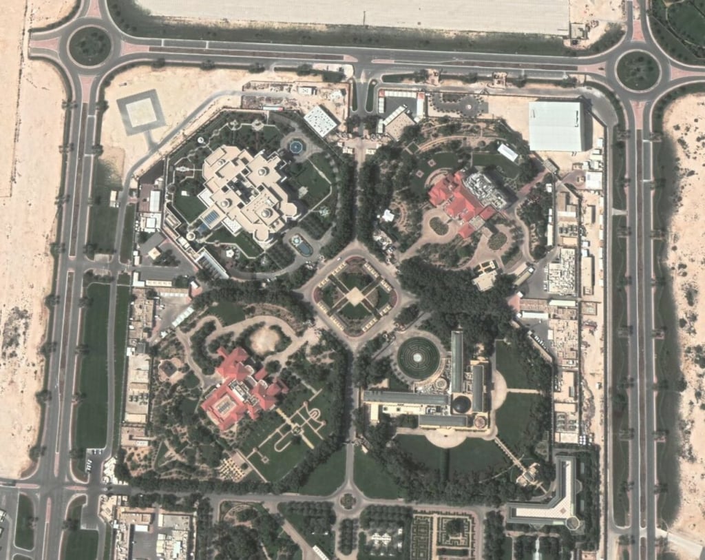 Hamad bin Jassim bin Jaber Al Thani • Net Worth $1 Billion • Palace ...
