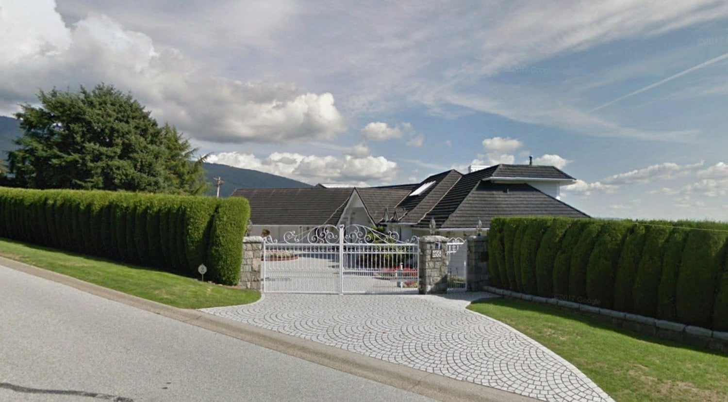 JIM PATTISON • Net Worth $10 Billion • House • Yacht • Private Jet