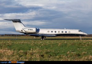 JAMES DICKE • Net Worth $500 million • House • Yacht • Private Jet