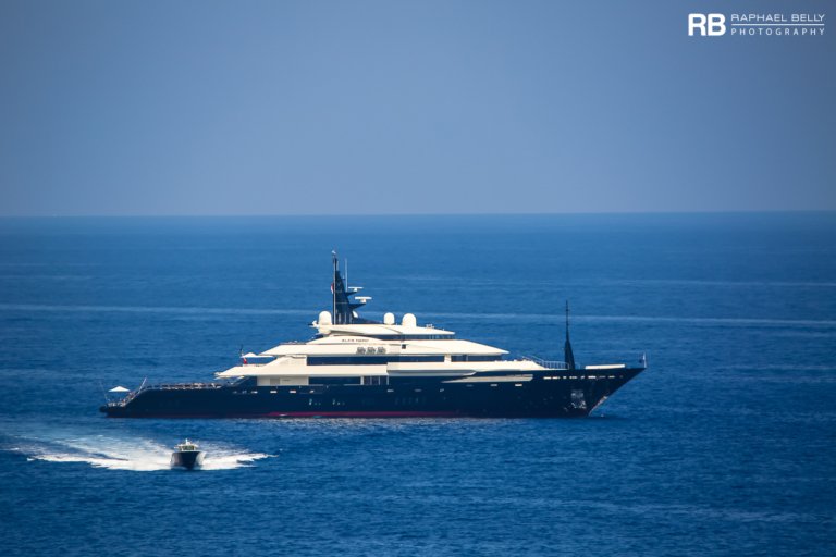 THEODORE ANGELOPOULOS • Net Worth $500 Million • House • Yacht ...
