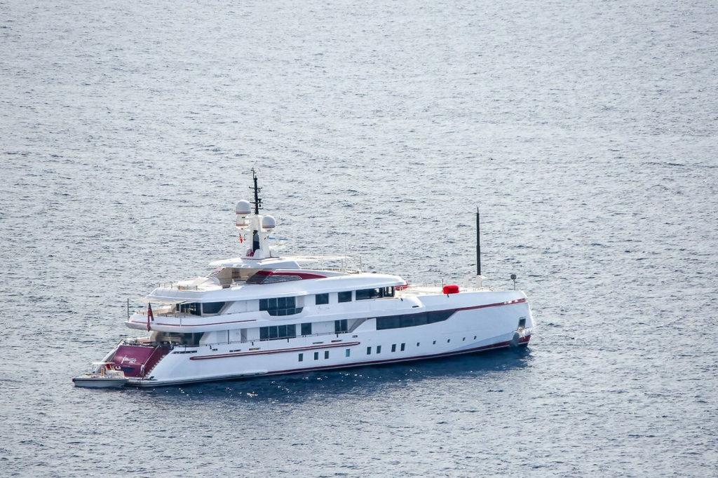 BRUCE GROSSMAN • Net Worth $1.5 Billion • House • Yacht • Private Jet