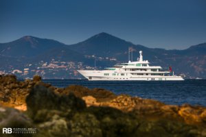 BOB MANOUKIAN • Net Worth $500 Million • House • Yacht • Private Jet