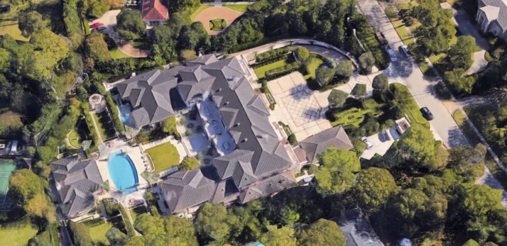 JOHN EDDIE WILLIAMS • Net Worth $600 Million • House • Yacht • Private Jet