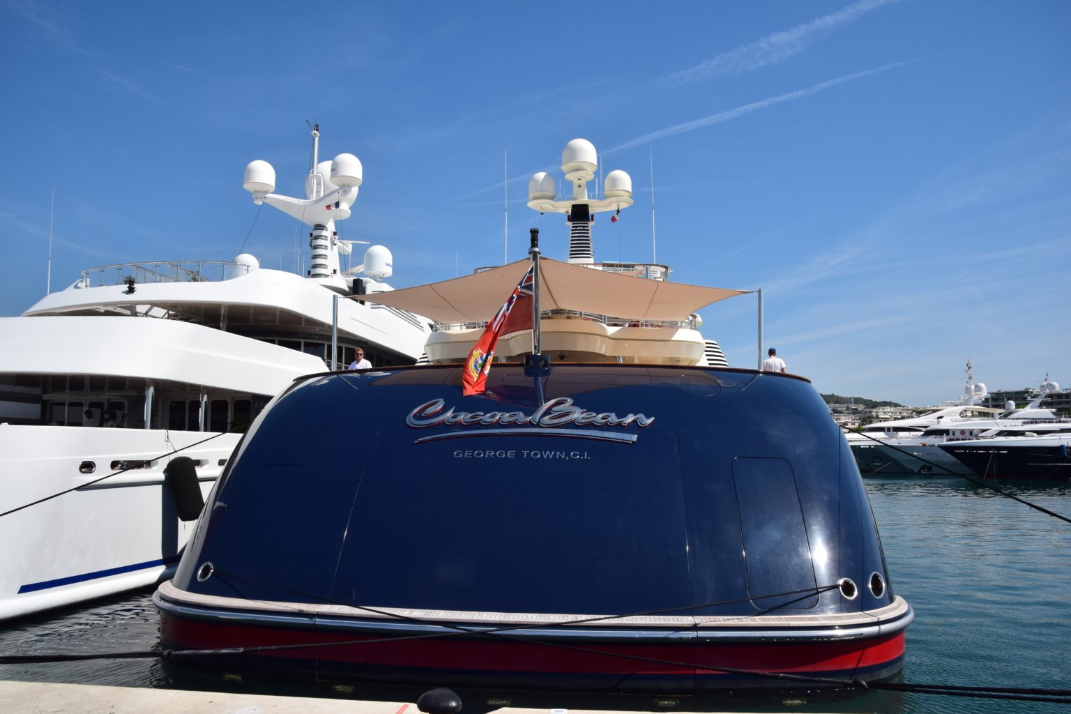 Inside COCOA BEAN Yacht • Trinity • 2014 • Value $90M • Owner Ali ...