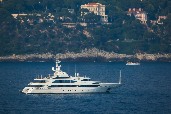 Yacht Lumiere • Benetti • 2010 • Location