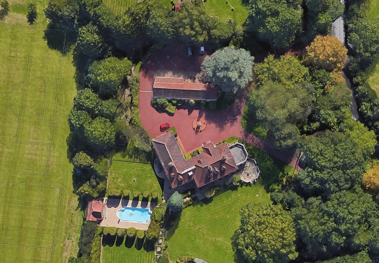 LORD ALAN SUGAR: Founder of Amstrad and Billionaire Real Estate Investor