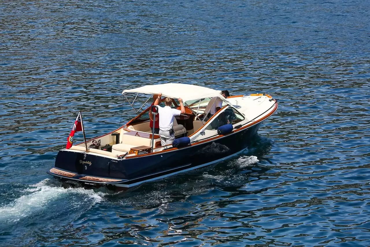 HULLBILLY Yacht • Alan Jackson's $8M Sportfisher
