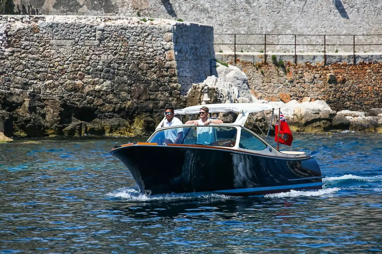 HULLBILLY Yacht • Alan Jackson's $8M Sportfisher