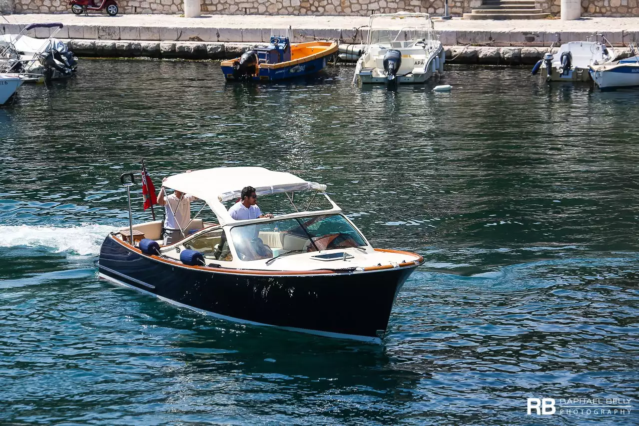 HULLBILLY Yacht • Alan Jackson's $8M Sportfisher