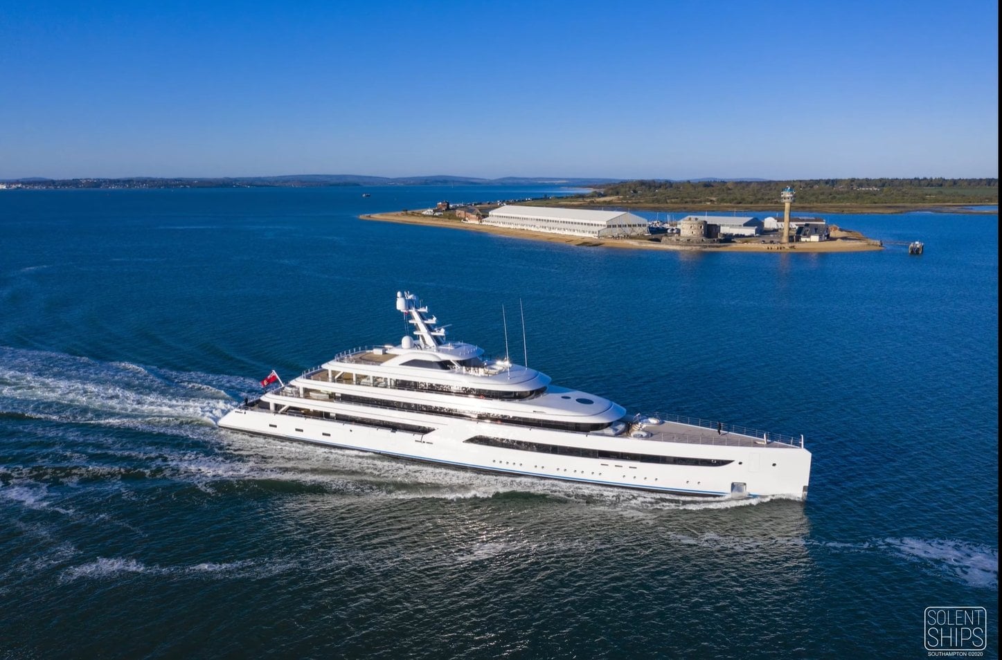 Yacht Zen • Feadship • 2021 • Photos & Vidéo