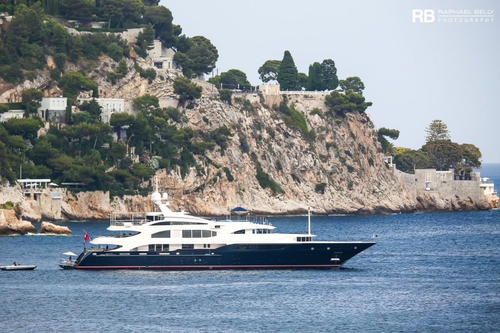 Yacht Lady Michelle • Benetti • 2003 • Photos & Video