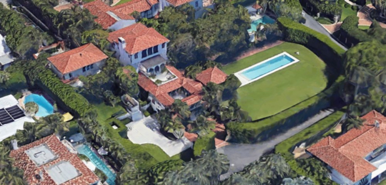 ROBERTO DE GUARDIOLA • Net Worth $200 Million • Yacht • House • Private Jet