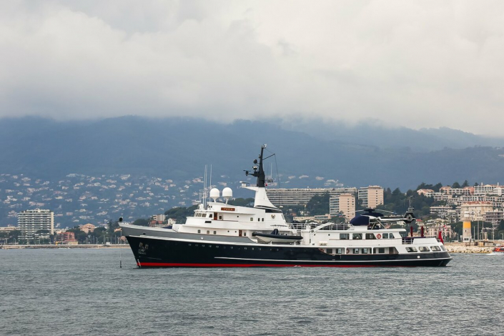 Inside ITASCA Yacht • Smits Scheepswerven • 1961 • Value $10,000,000 ...