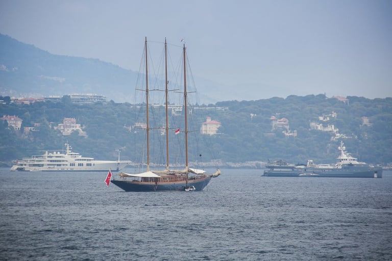 Alessandra and Allegra GUCCI • Net Worth $400 Million • House • Yacht ...