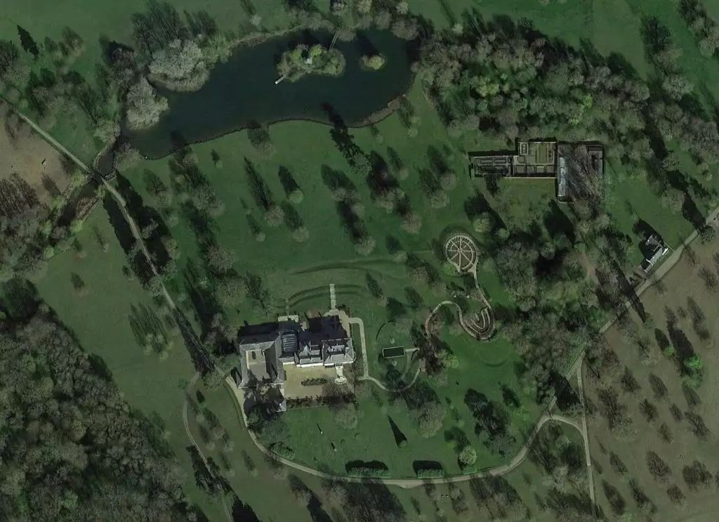 STEVEN LAMPRELL: The Offshore Oil Mogul and Superyacht Owner