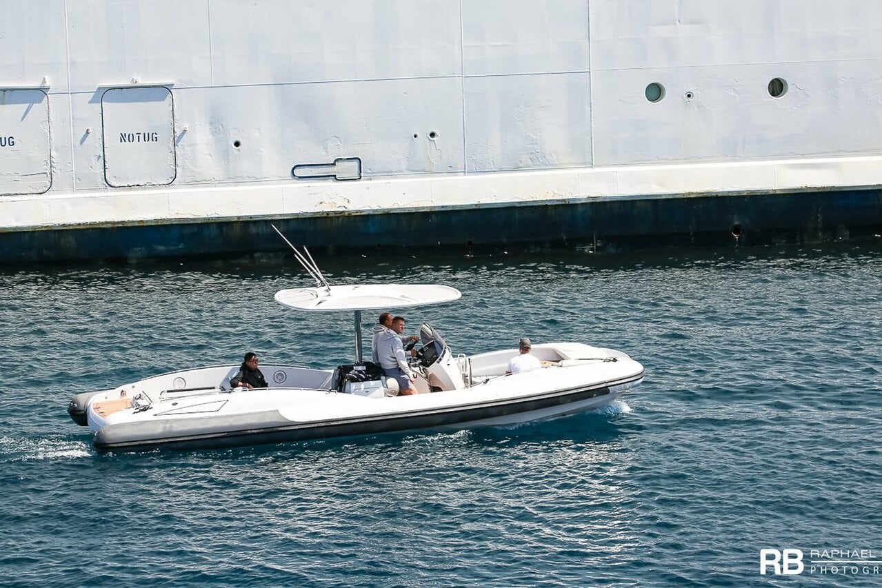 ILLUSION PLUS Yacht • Chinese billionaire $100M Superyacht