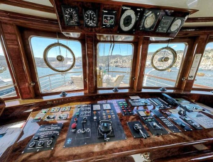 Inside SS DELPHINE Yacht • Great Lakes Engineering • 1921 • Value ...