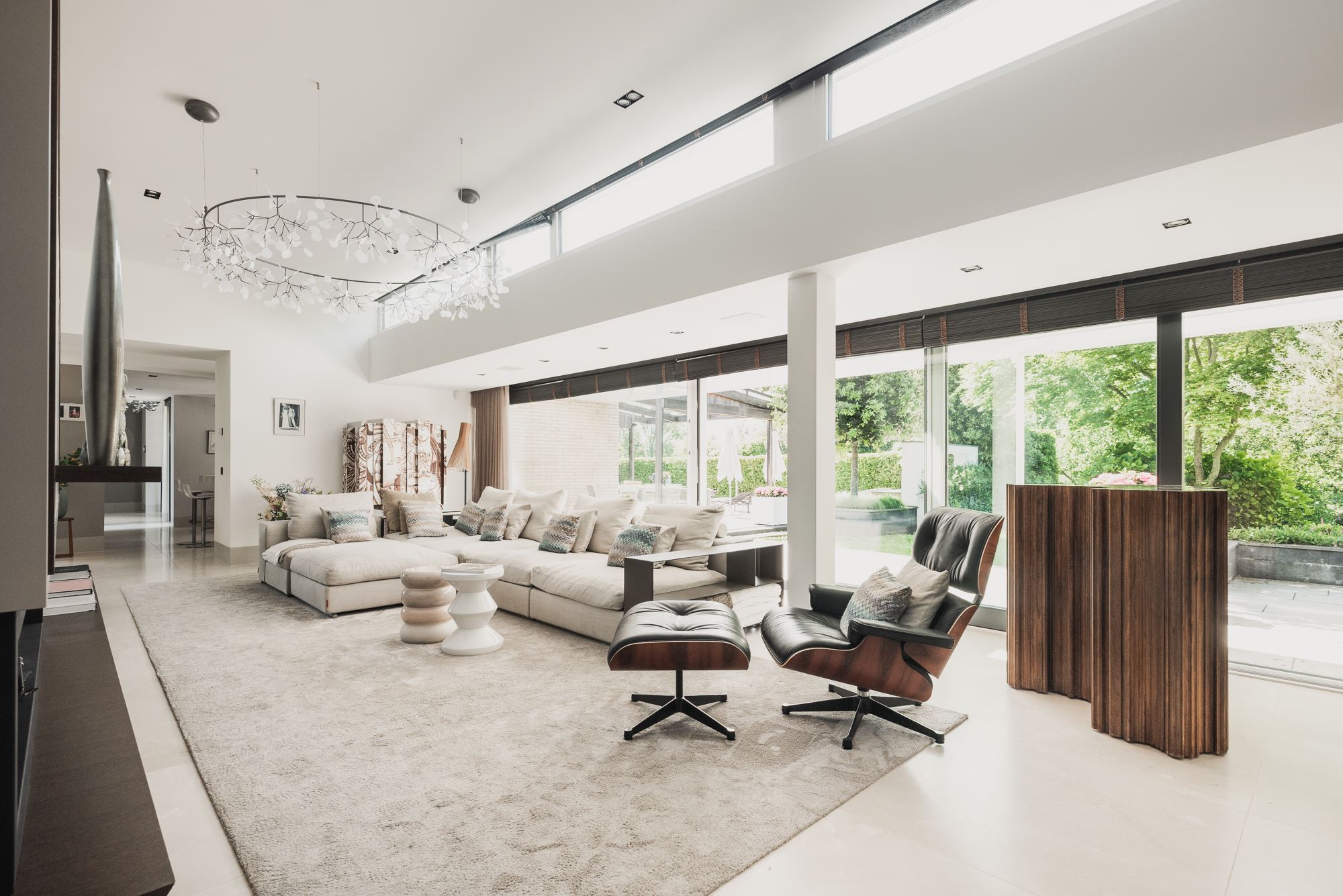 Meet Jasper de Rooij: The Mind Behind Simpel.nl and an Icon in the ...