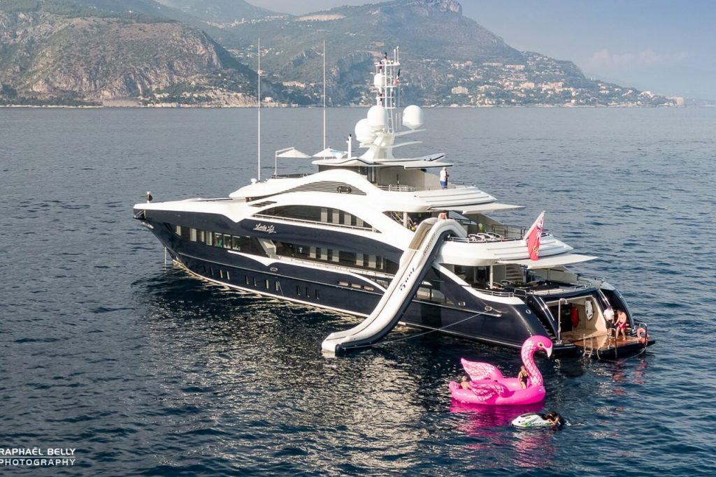 Owner of the Yacht Lady Li • Net Worth • House • Yacht • Private Jet ...
