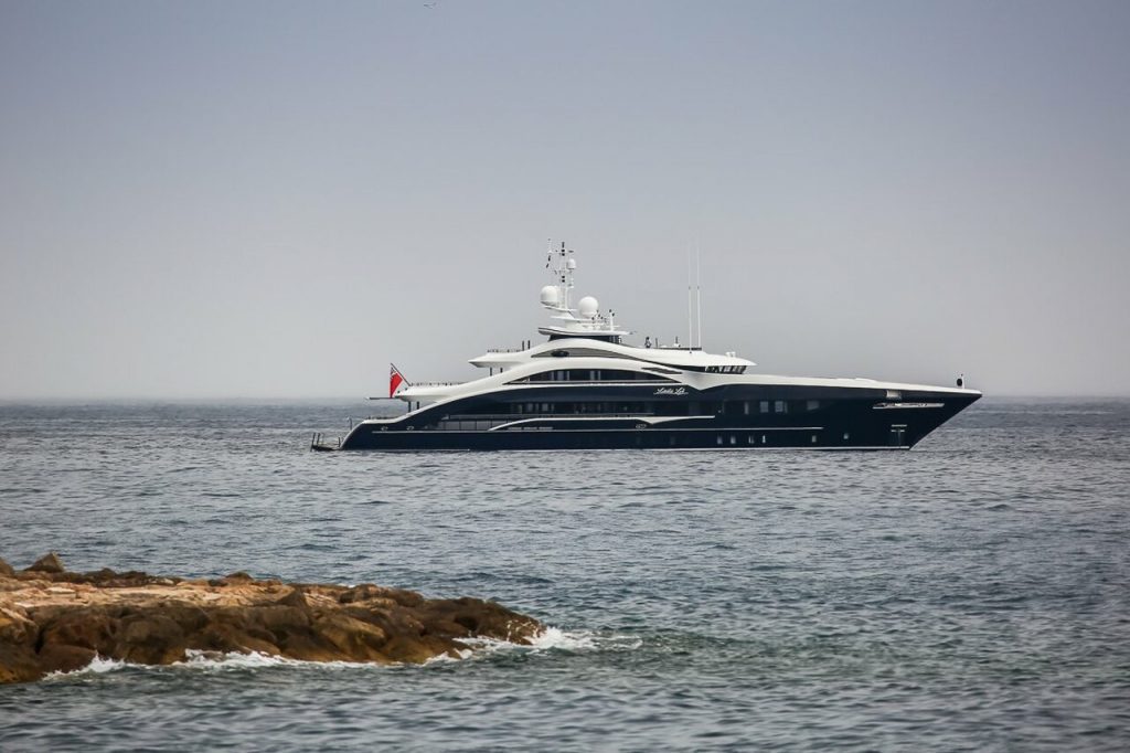 Yacht SAIRU • Heesen • 2015 • Photos & Video