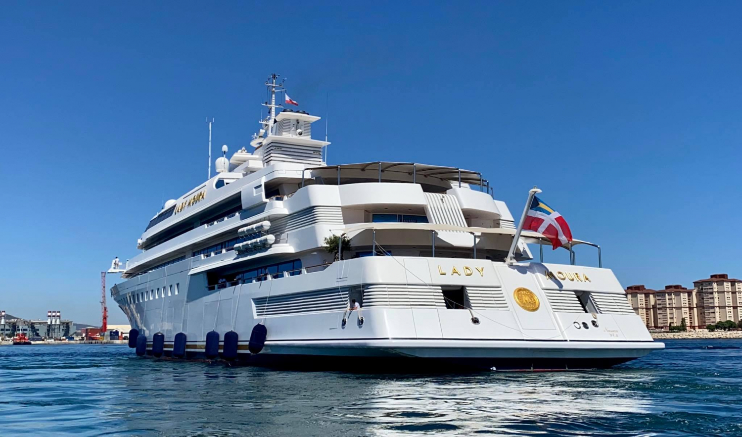 Inside LADY MOURA Yacht • Blohm and Voss • 1990 • Value $125M • Owner ...