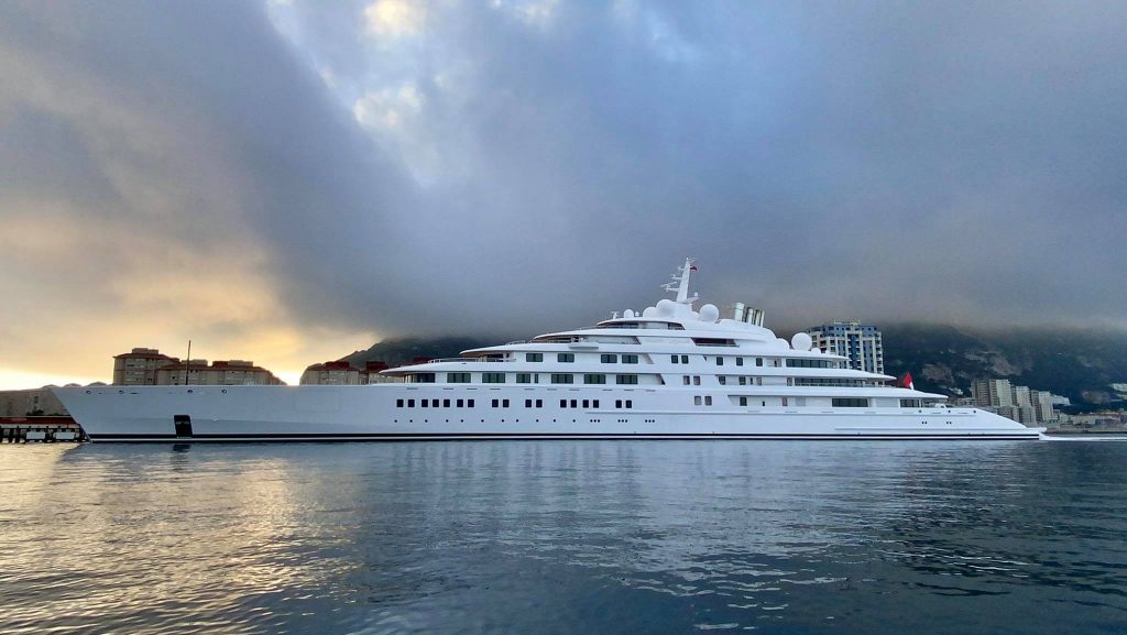 Yacht Azzam • Lurssen • 2013 • Photos & Video