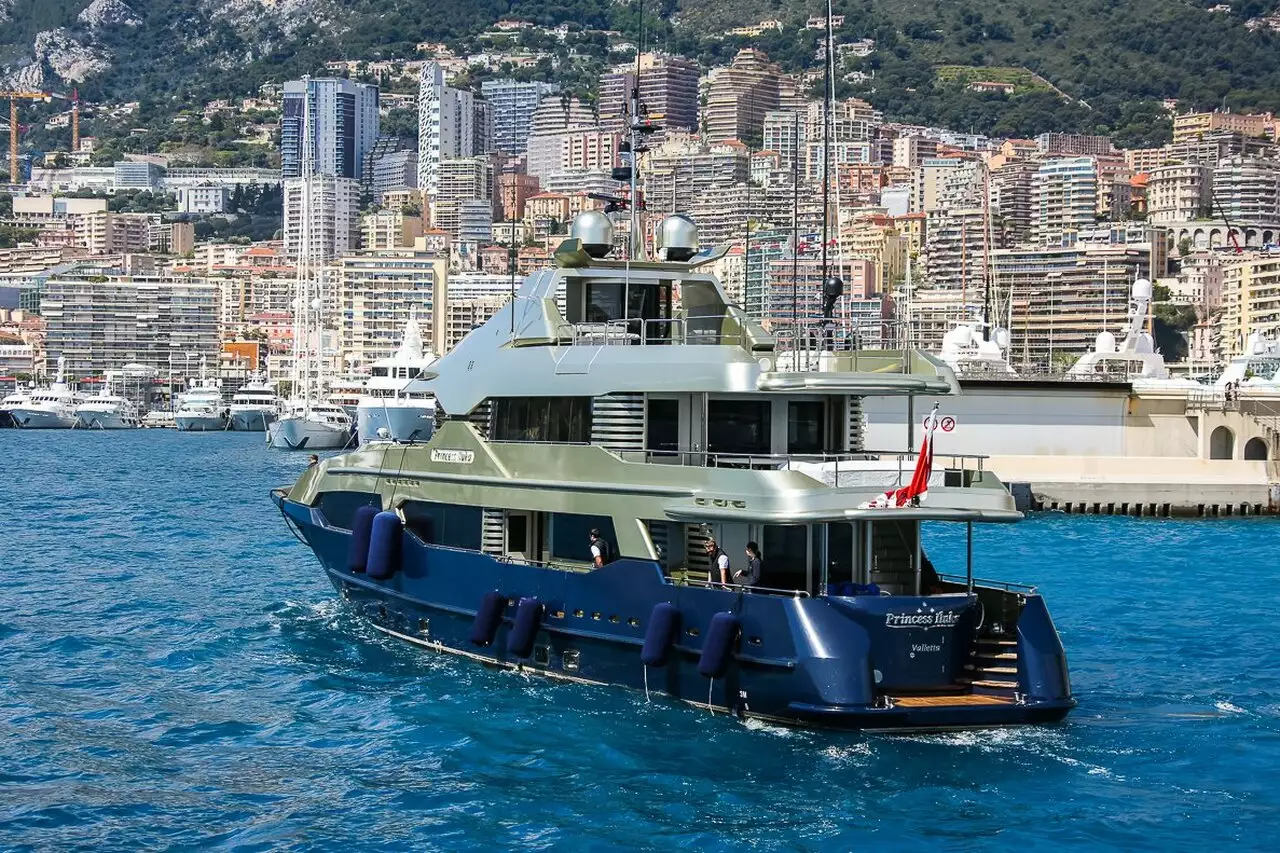 PRINCESS ILUKA Yacht • Robert McVicker $4M Superyacht