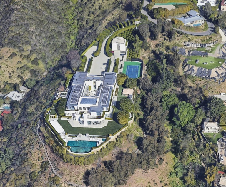 ANTHONY PRITZKER • Net Worth $3.7 Billion • House • Yacht • Private Jet