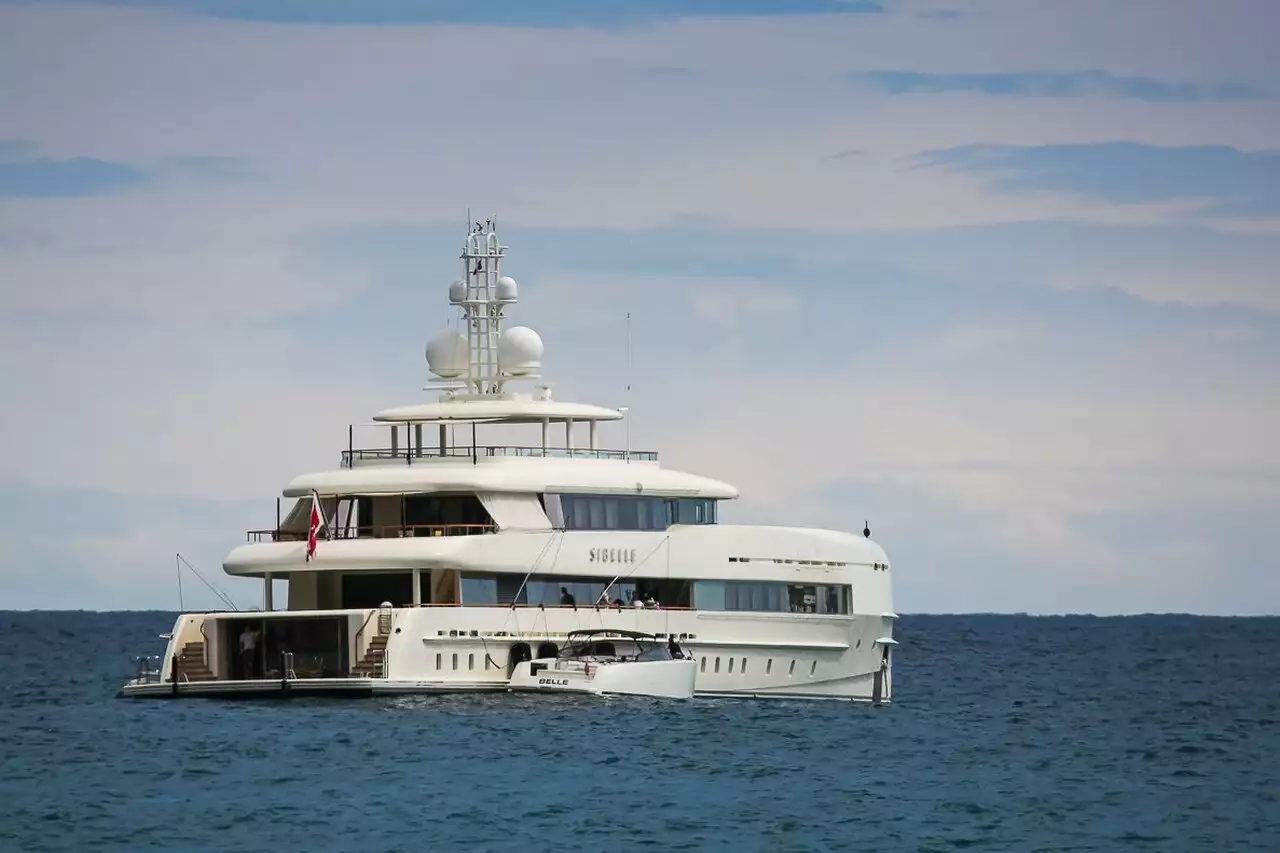 SIBELLE Yacht • Alexander Zhukov $30M Superyacht