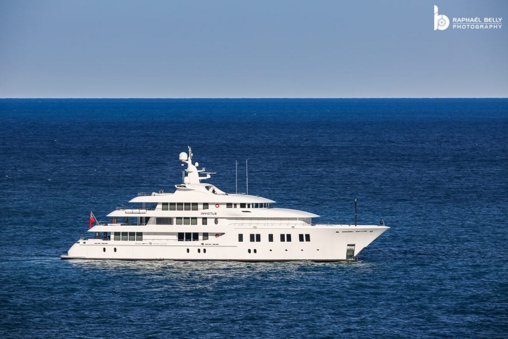 Yacht Invictus • Delta Marine • 2013 • Photos & Video